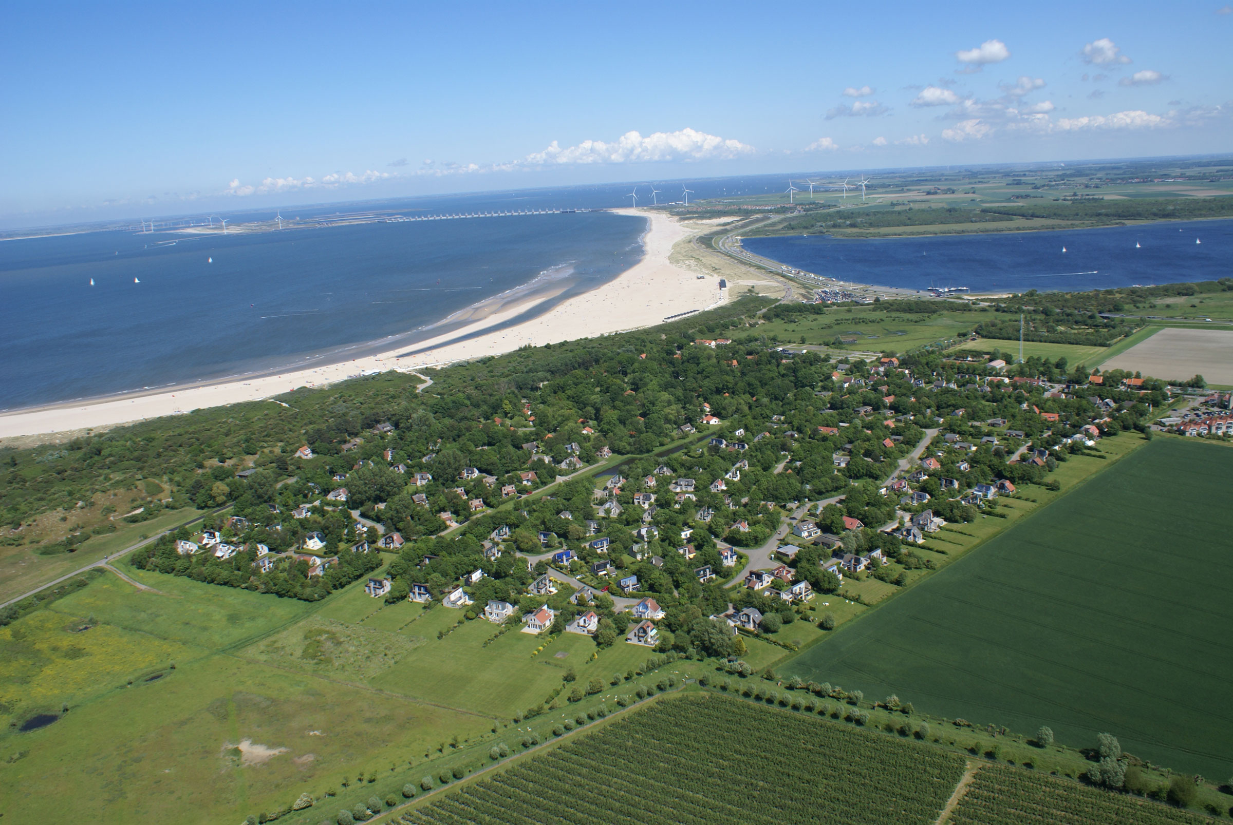 Luchtfoto Breezand – Vakantiehuis Vrijland